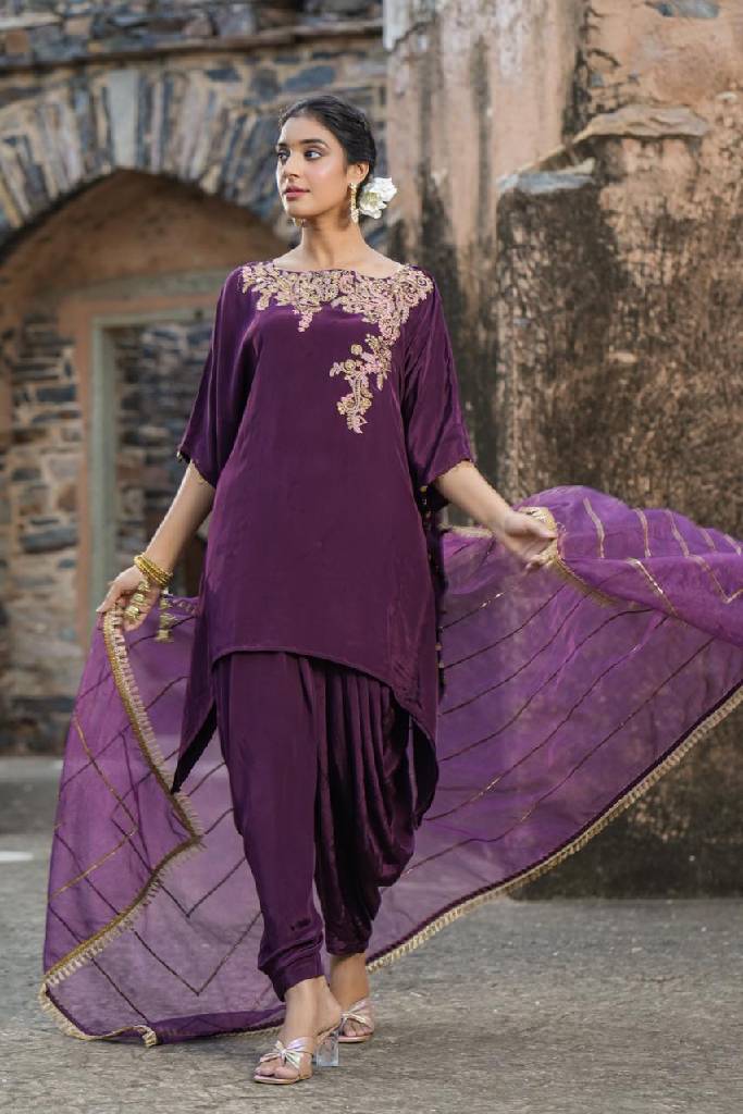 Kaftan Dhoti Set – SEEMA & SUMAN