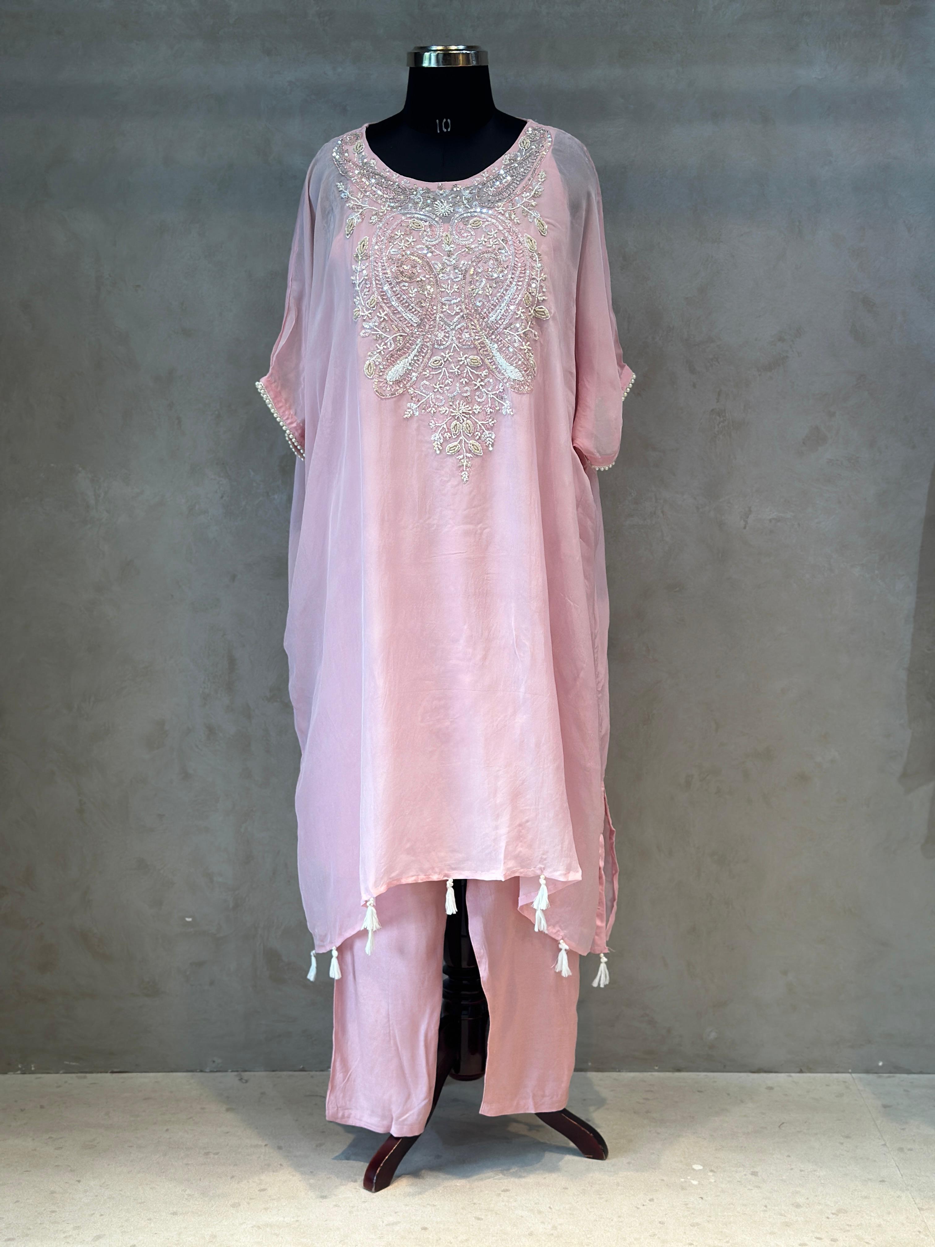 TRENDY KAFTAN SET – SEEMA & SUMAN